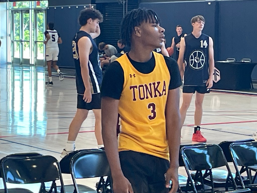 Midwest Showcase New Names of Guards/Wings - Prep Hoops