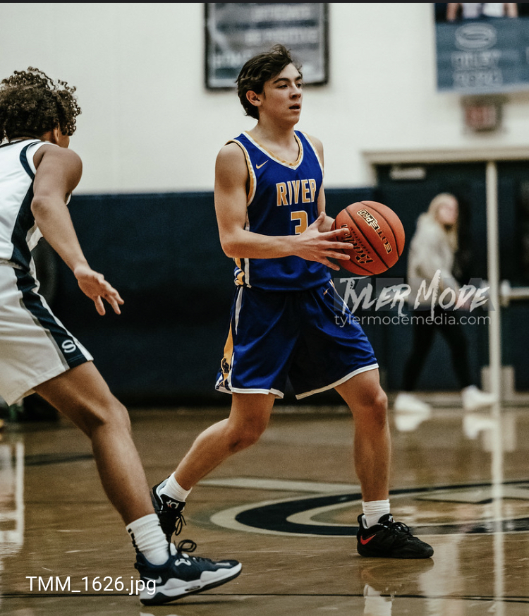 Ari Richardson, Columbia River - Prep Hoops